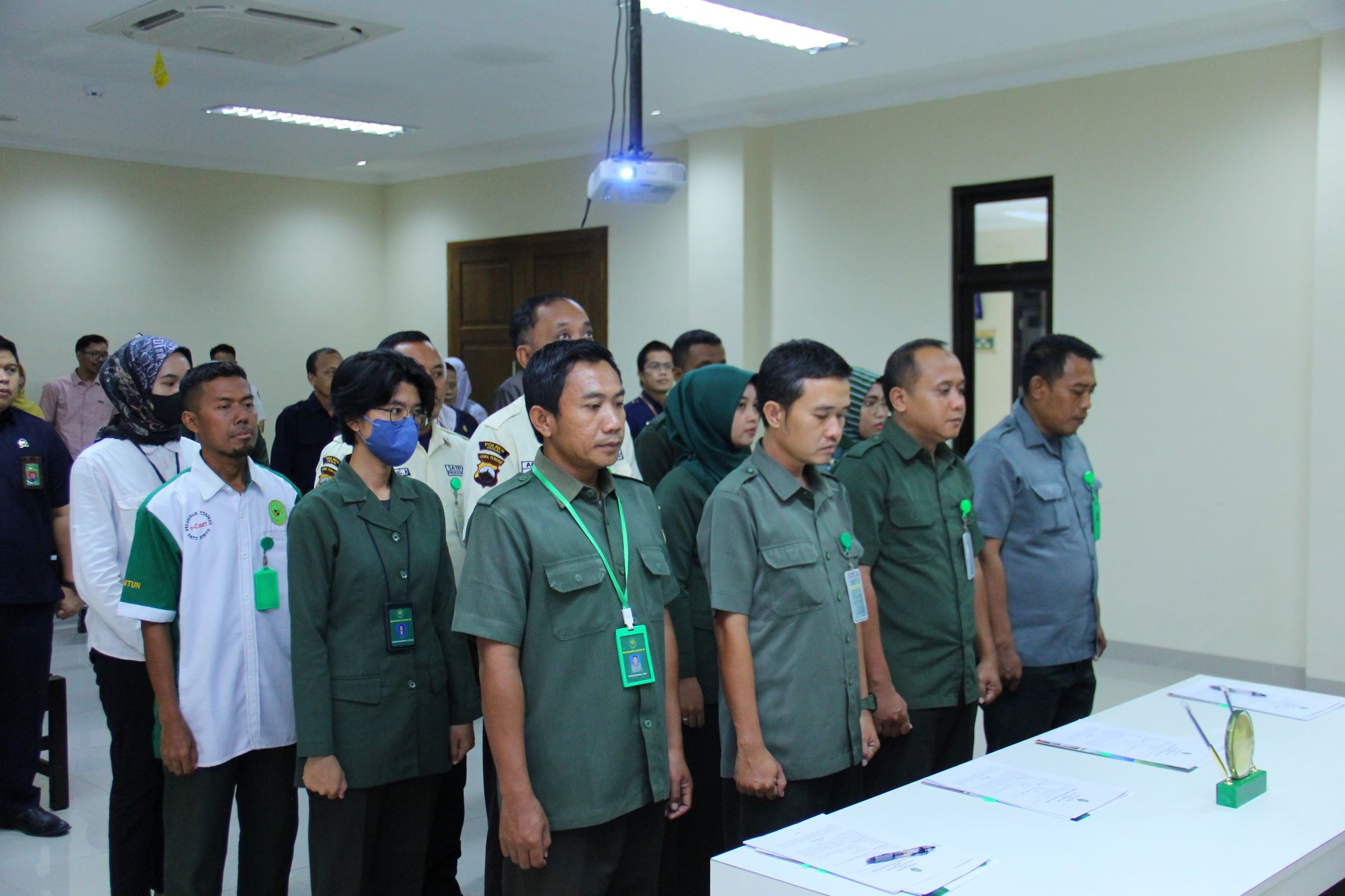 PENANDATANGANAN PERJANJIAN KERJA PEGAWAI PEMERINTAH NON PEGAWAI NEGERI ...